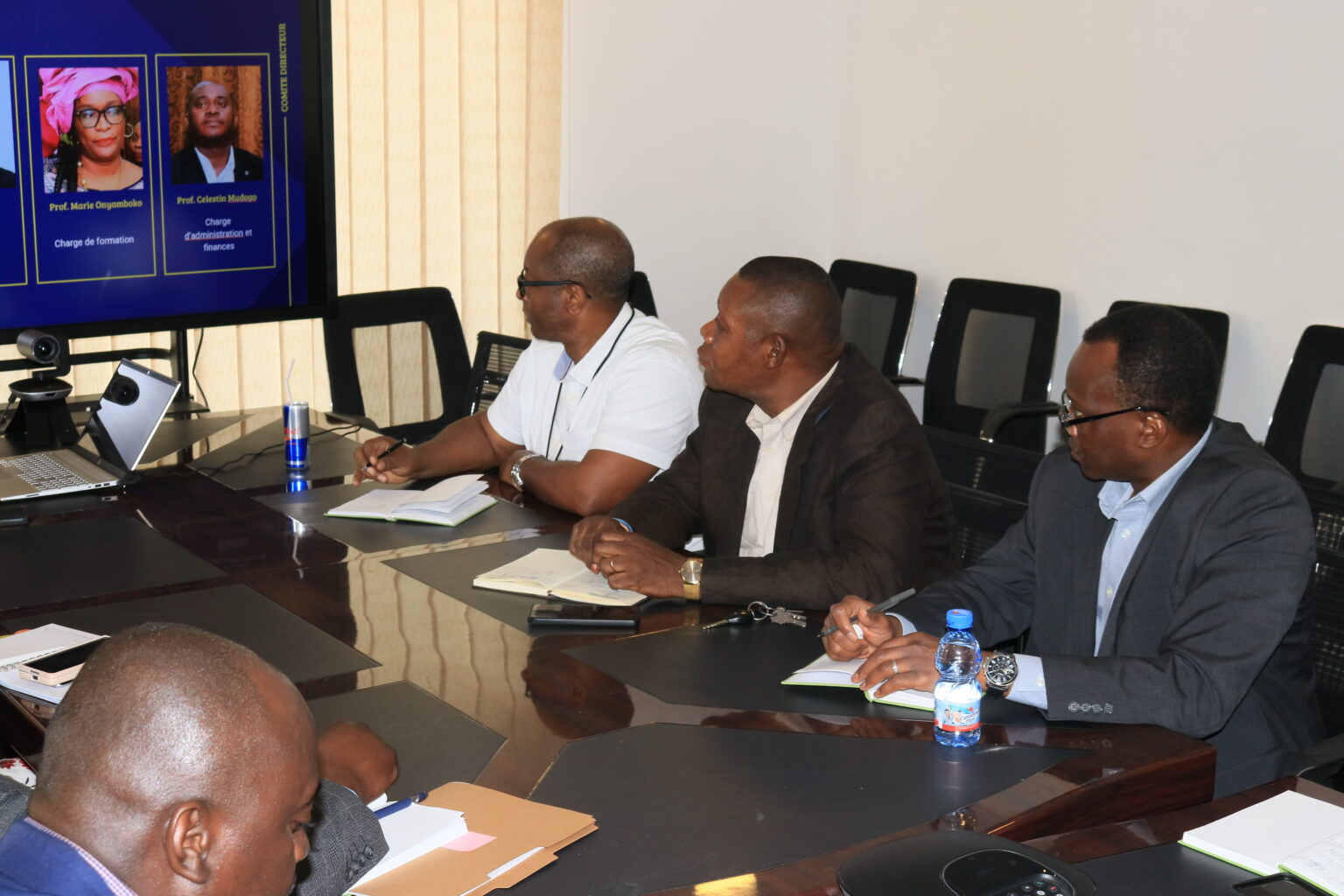 Réunion entre la délégation du CDC ATLANTA, CDC RDC, ICAP et l'ECOLE DE ...